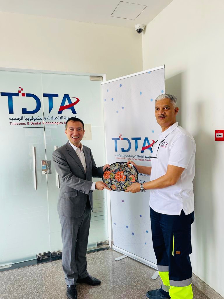 Chief Executive Officer of HUAWEI Mr Chen Jianhan visited TDTA - TDTA